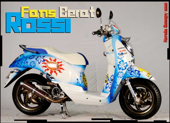 Modifikasi Scoopy Ala Valentino Rosi | Motor Trend