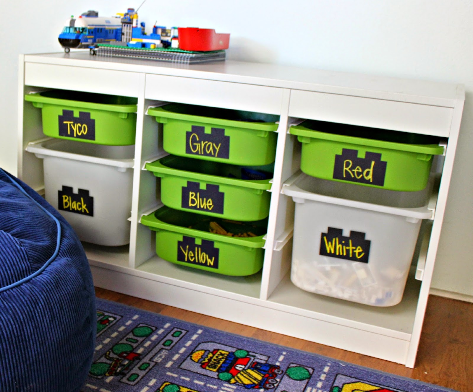 Kutz, Paper, Scissors: Lego Storage System