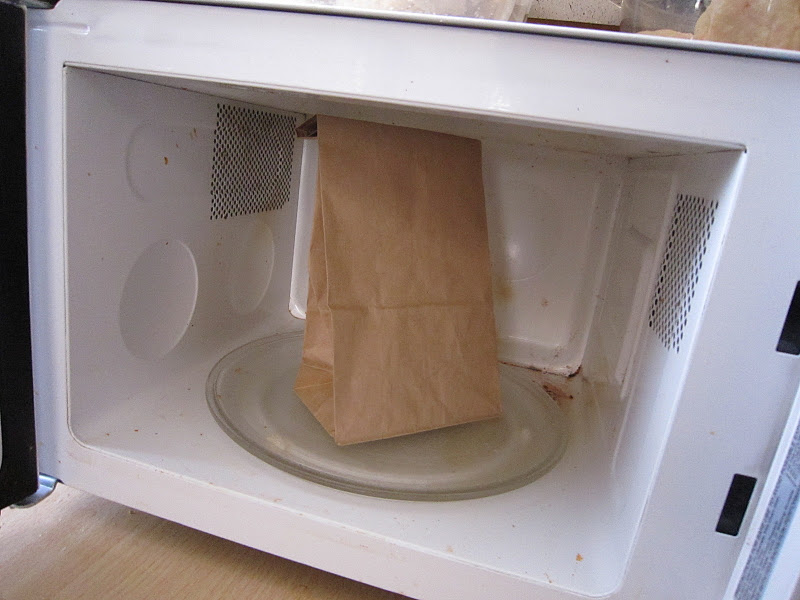 Living a Changed Life: Recipe Review: Microwave Popcorn in a Paper Bag