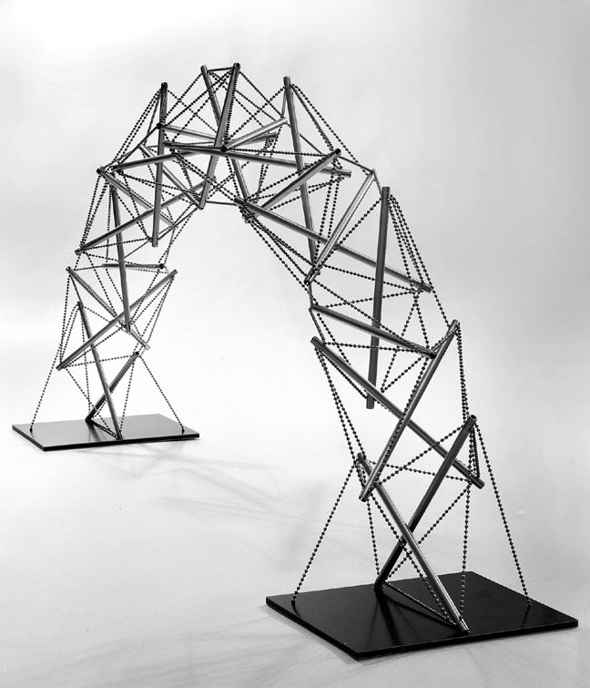 Worldart: Kenneth Snelson