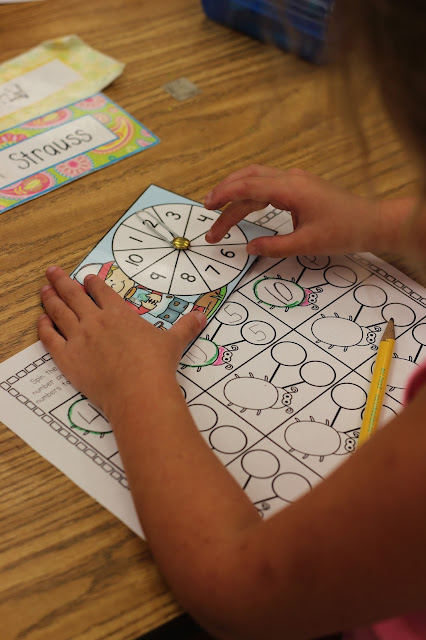 Kindergarten Smiles: Math Centers in Kindergarten