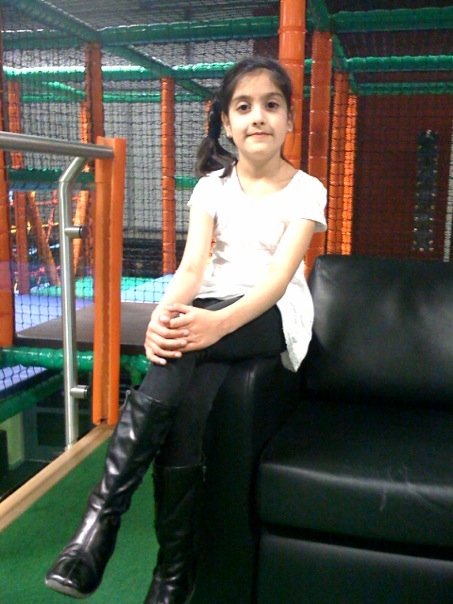 Zeneshe Bomanji, defends Pakistan abroad.