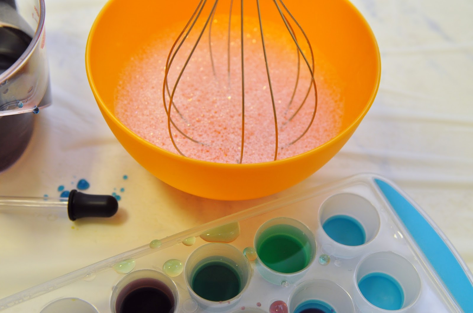Creative Projects for Kids: Experimenting with Colors
