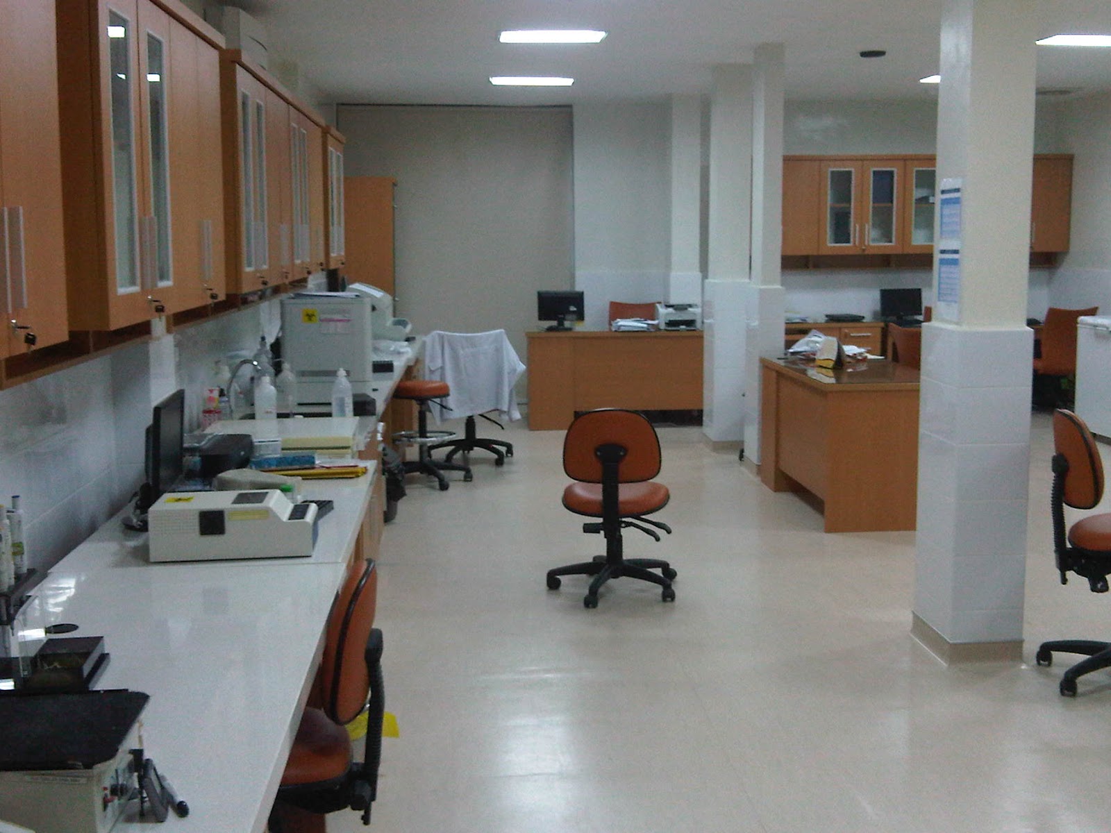 griksaviz: 2013.04.11 Built in Furniture - Laboratorium Prodia Palembang