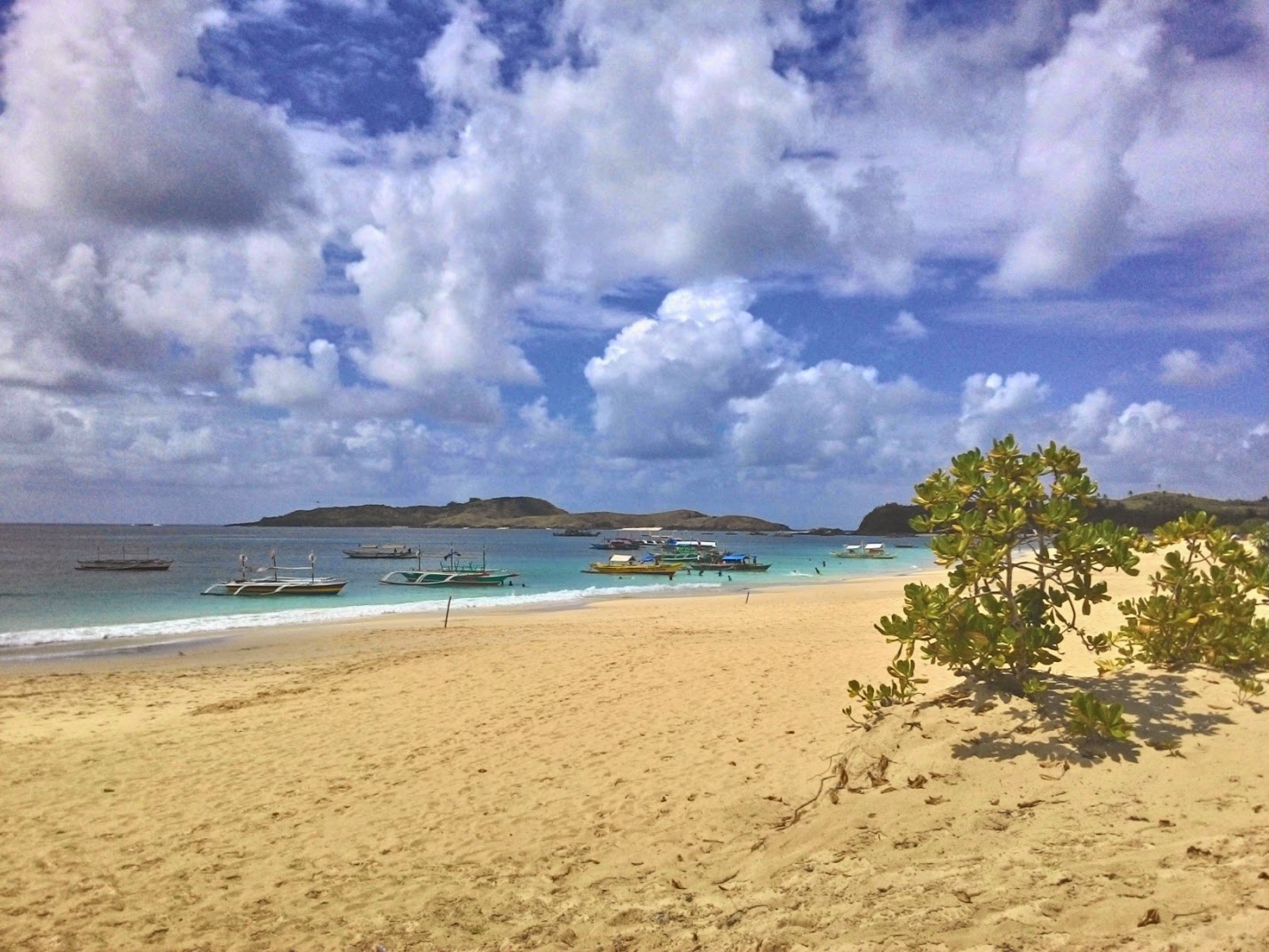 Bored Lass Safari: Calaguas Island, Camarines Norte