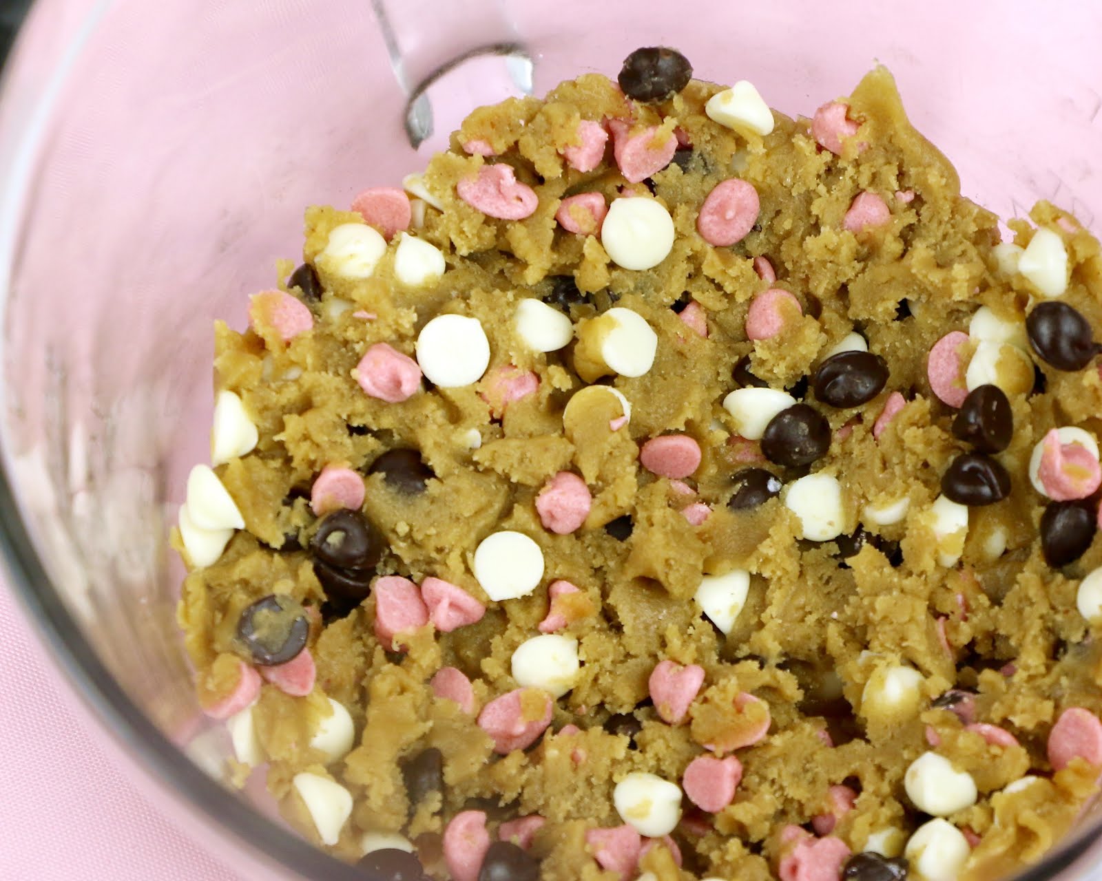 {VIDEO} DIY Strawberry Chocolate Chips & Rainbow Baking Morsels - The ...