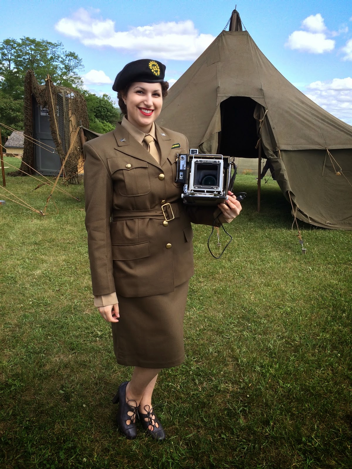 Plaid Petticoats: Mix and Match: My War Correspondent Uniform