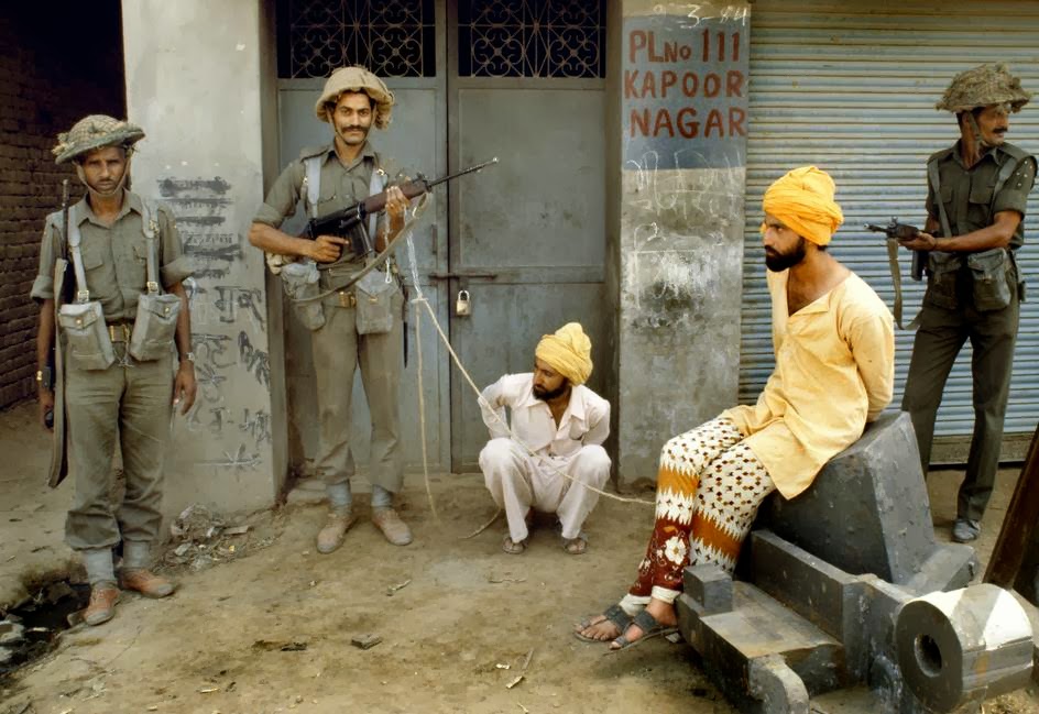 Operation Blue Star 1984 Rare Photos - MERE PIX