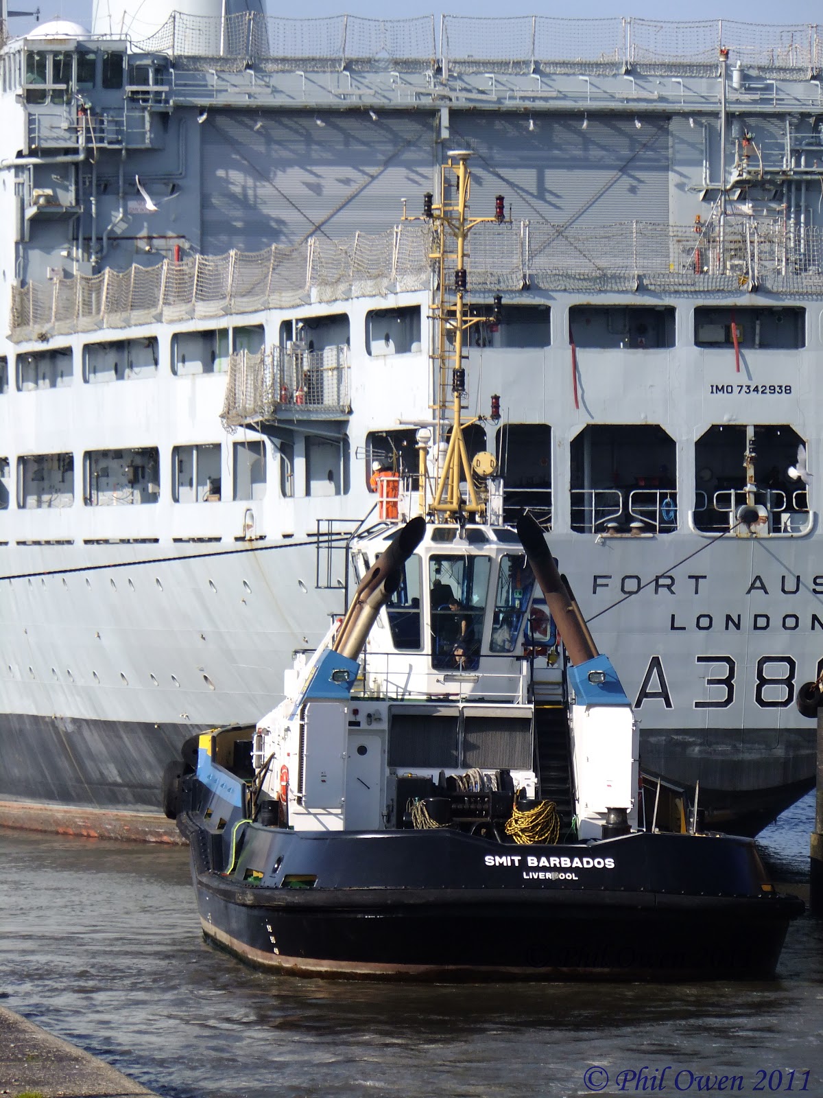 PBRstreetgangs Random stuff.: Royal Fleet Auxilliary Fort Austin on the ...