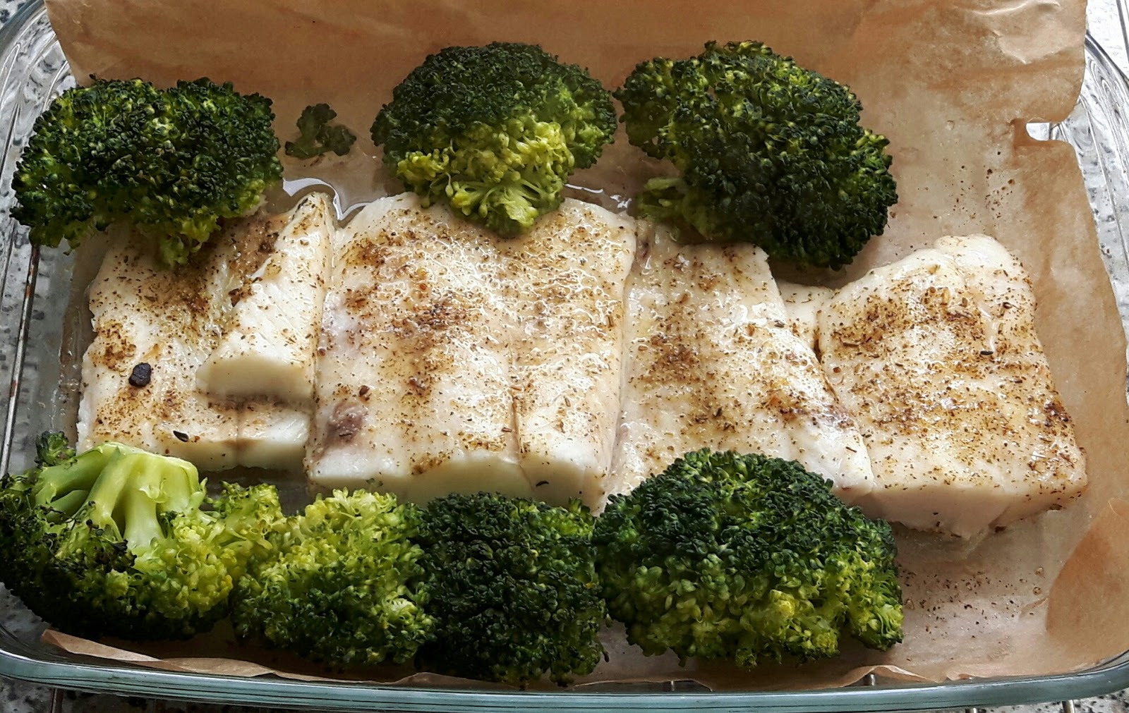 Spokojna kuchnia: RYBA Z PIEKARNIKA