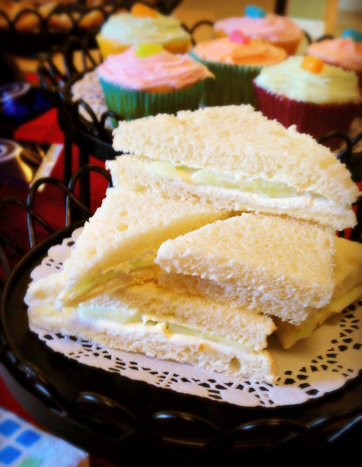 Finding BonggaMom: How to host the perfect tea party