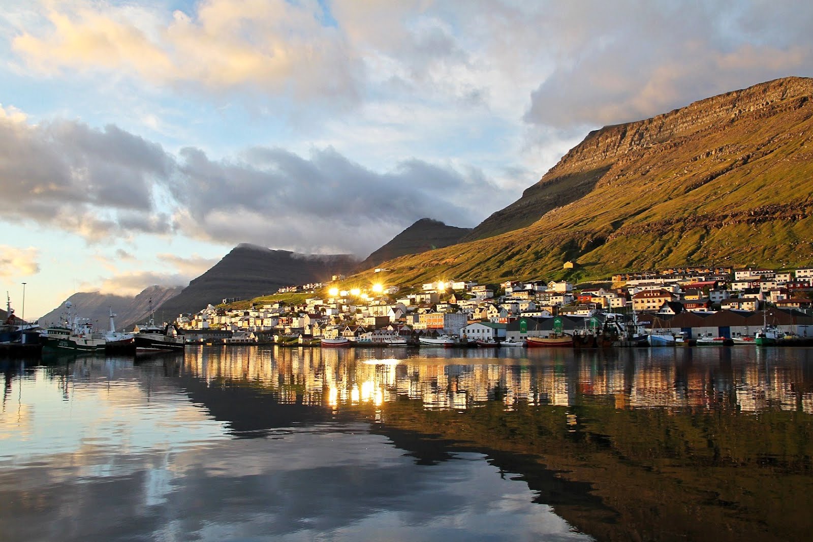 Ultima Thule: Klaksvik, a lively faroese harbour with a view