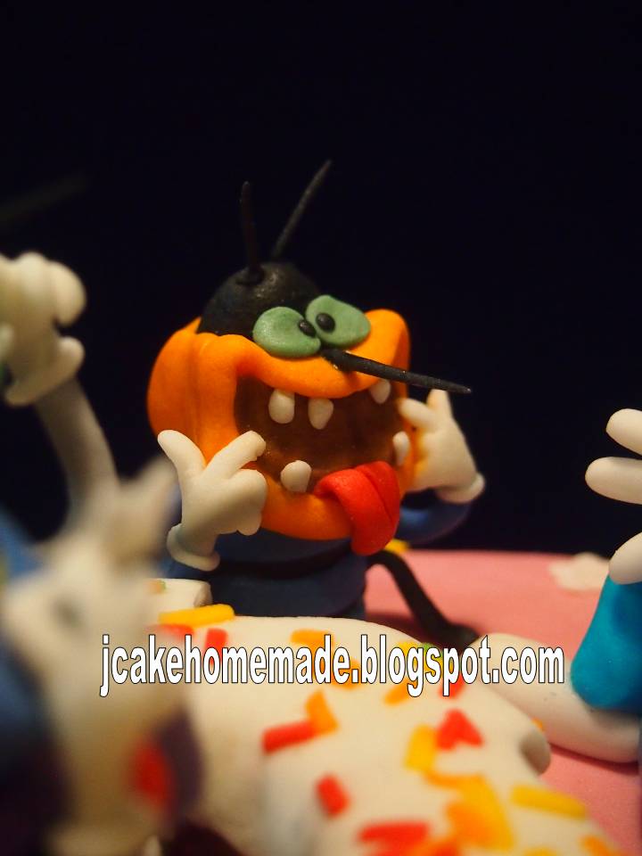 Jcakehomemade: Oggy and the cockroaches birthday cake/ Oggy和蟑螂蛋糕