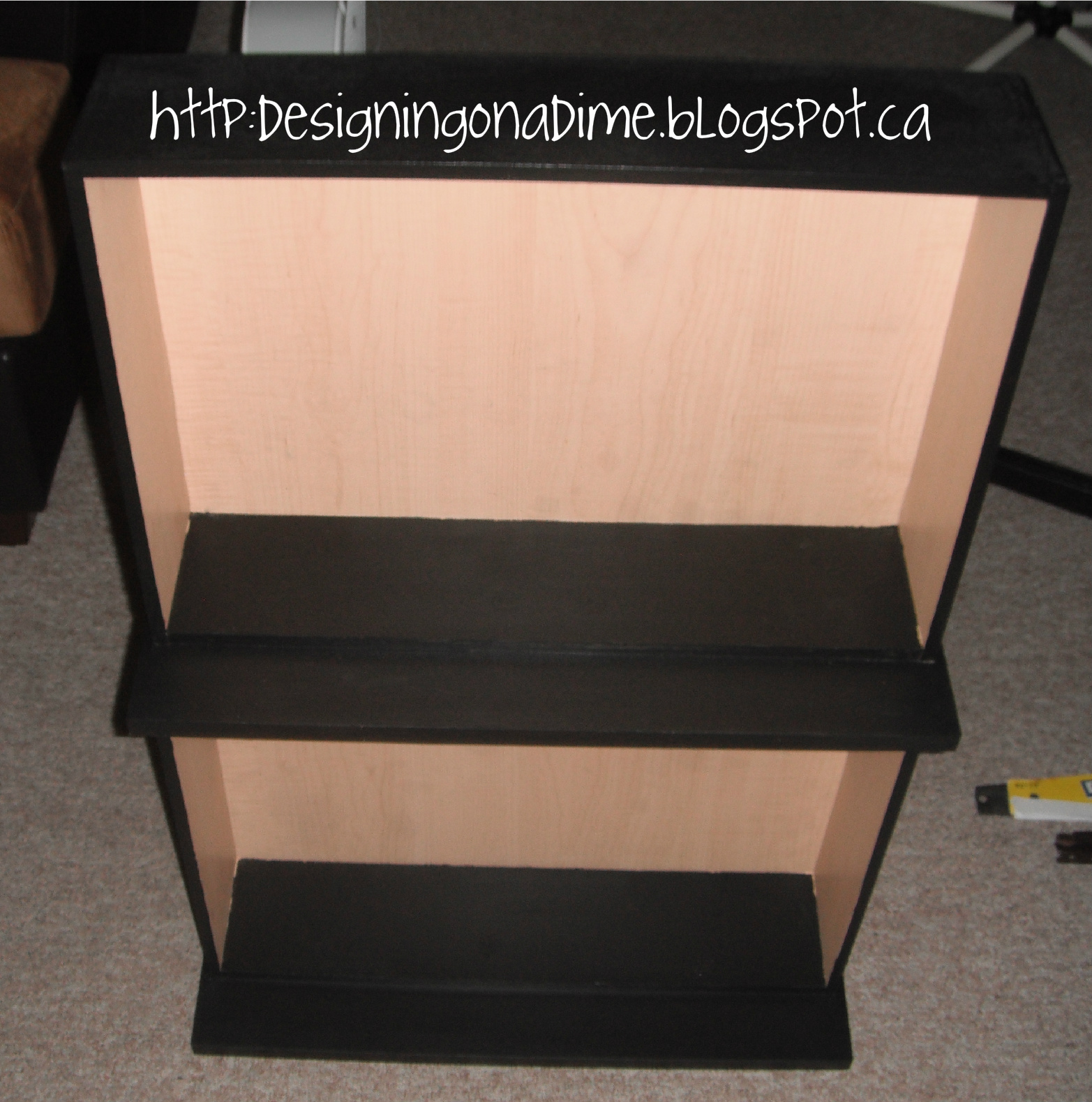 Designs & Decor on a Dime: Turning Drawers in to Shelves!