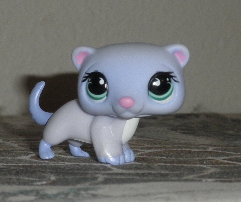 Collectomania: LPS Ferrets