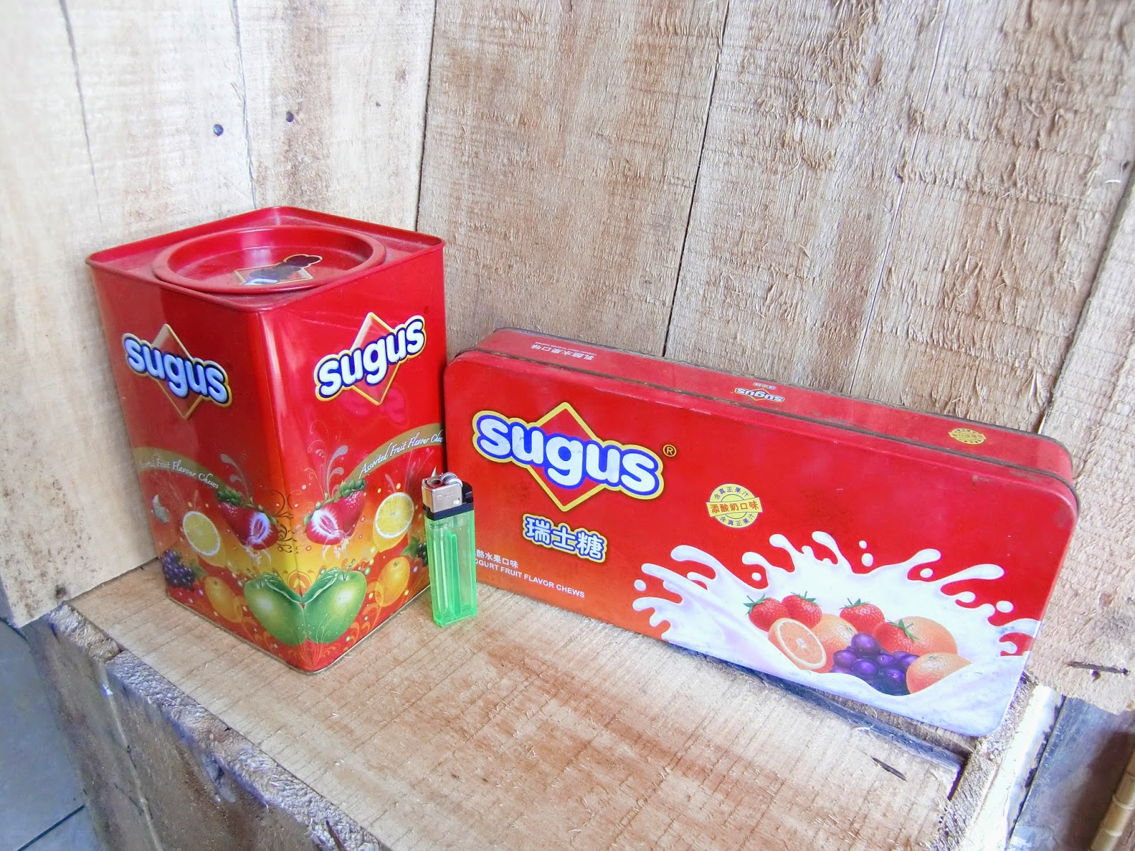 CILEGON ANTIK: Kaleng / Tin Box Vintage dari SUGUS (2. Model)