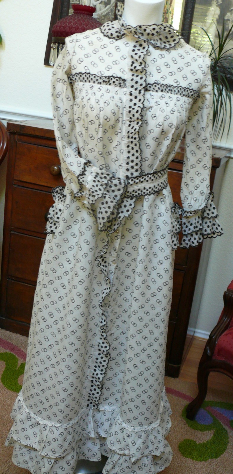 All The Pretty Dresses: Edwardian Wrapper Dress