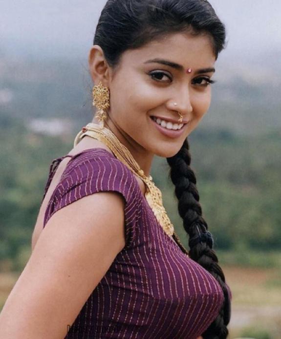Best Celeberties Wallpapers Shreya Saran Hot And Sexy Wallpapers