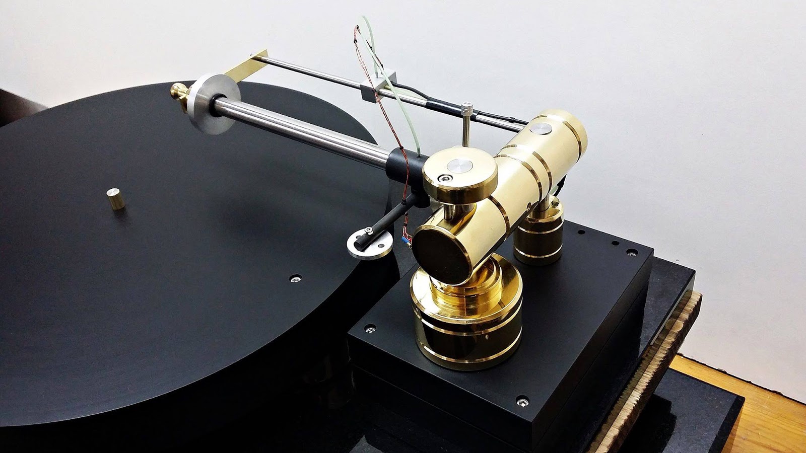 Pre-audio 5×0 Record Player! – M & S | Ultimate High-Fidelity