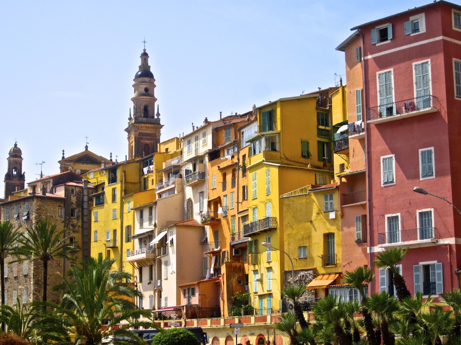 Discovering Menton, part III - Paillettes&Champagne