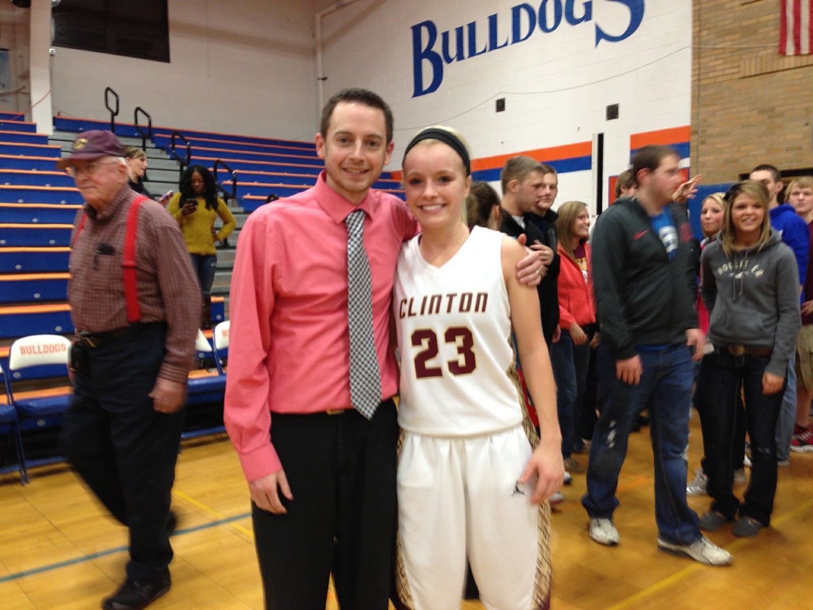 Clinton Lady Maroons Basketball