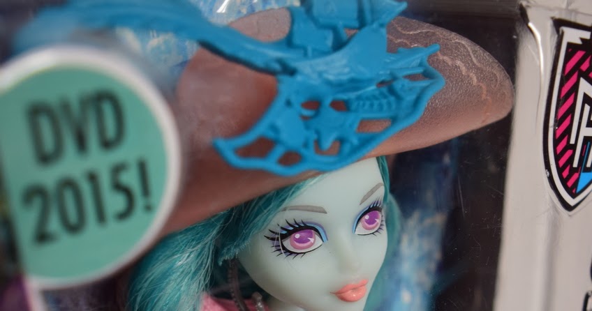 PORCELANDIA: Vandala Doubloons - /Hunted/ Doughter of a Pirate Ghost MH ...