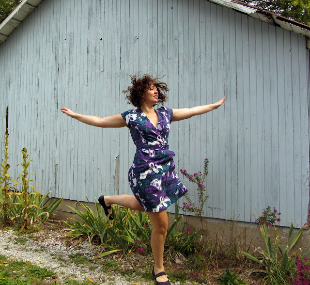 Errant Pear: Finished wrap dress - New Look 6674