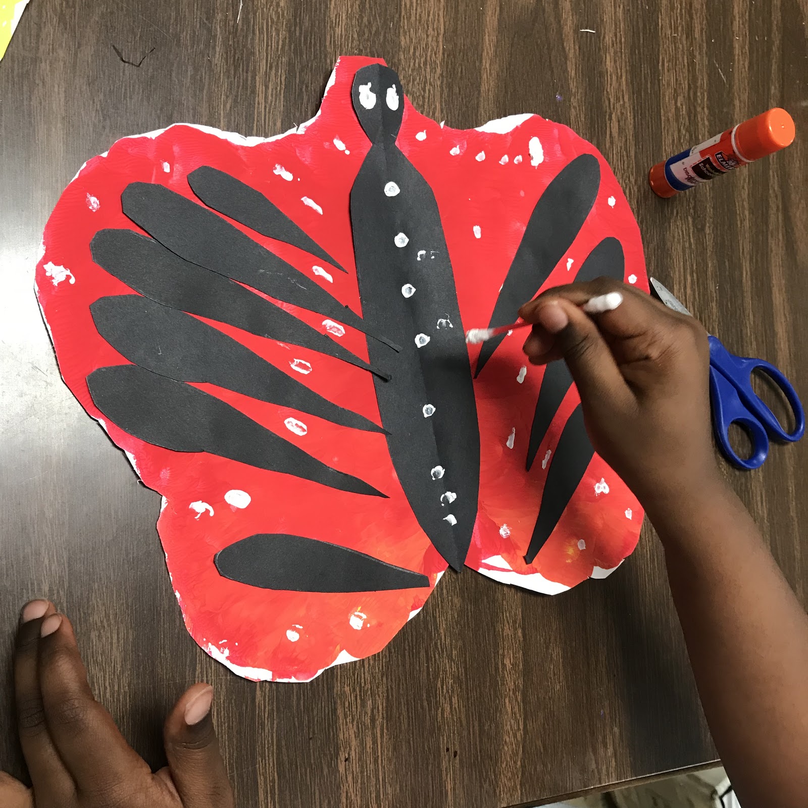 Elements of the Art Room: Kindergarten Symmetrical Monarch Butterflies