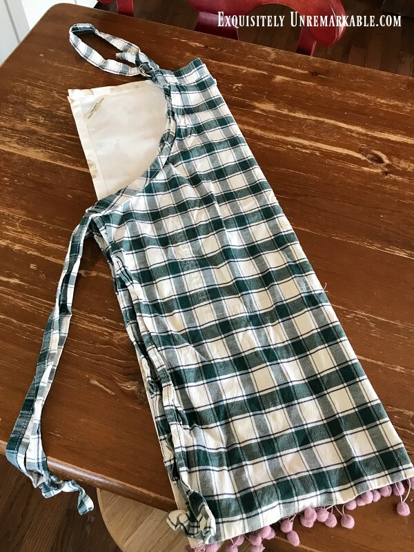 Easy Full Length Apron DIY - Exquisitely Unremarkable