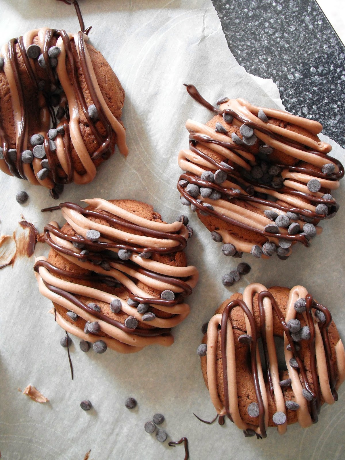 Feeding My Addiction: Gluten Free Chocolate PROTEIN Donuts