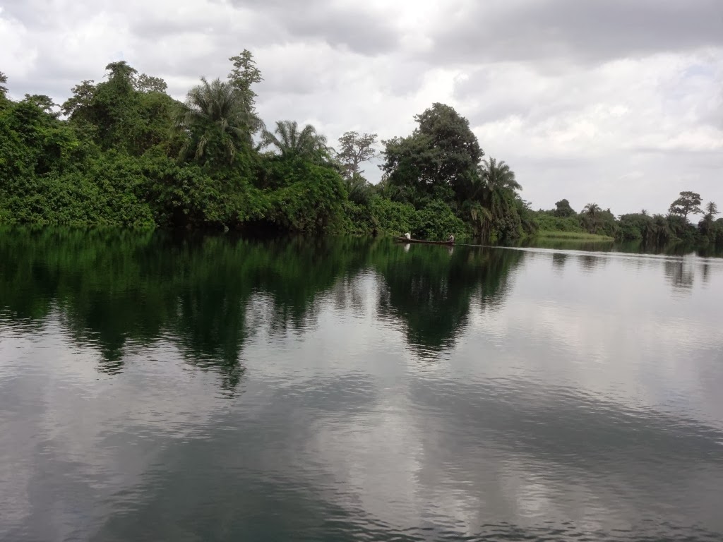 Kirkham's Mission Blog from Liberia: Tour on the Beautiful Volta River ...