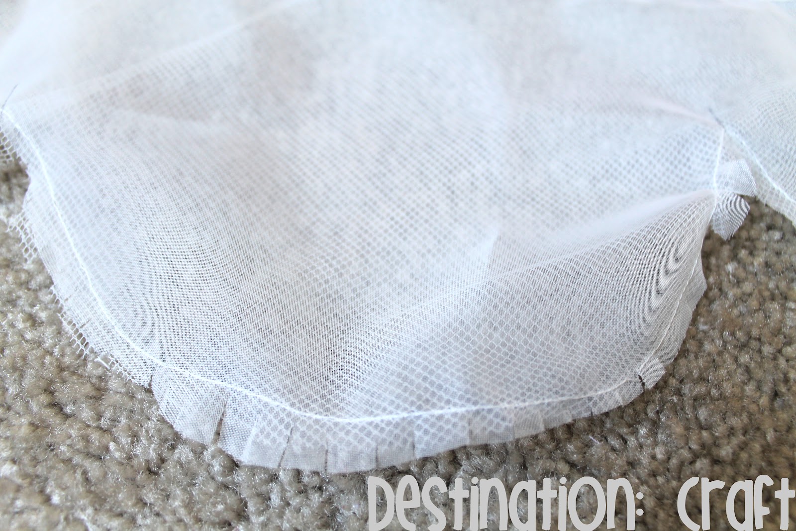 Destination: Craft: Scallop Curtains (Tutorial)