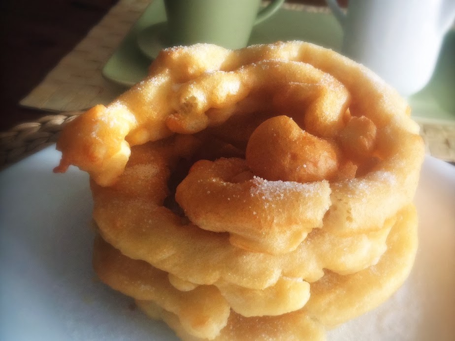 Rabillos de cereza: Fisuelos (o frixuelos)