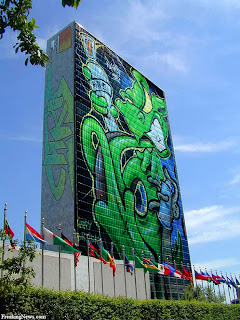 wallpaper : photo : craft : art: Fafi's Gorgeous Graffiti Girls!