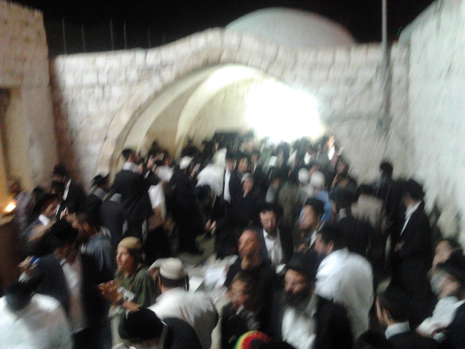 Life in Israel: Last night's visit to Kever Yosef in Shchem