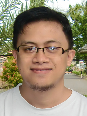 ZAMRUD BLOK S: PENGURUS RT008