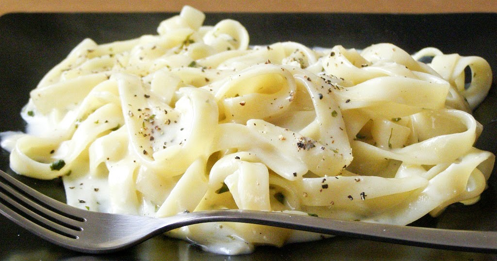 maple•spice: Creamy Lemon Garlic Tagliatelle