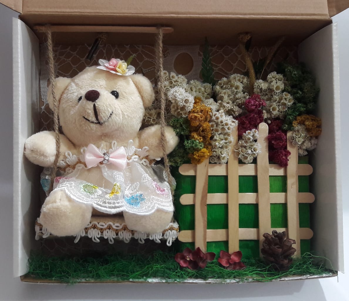 Bunga Edelweis dan Boneka Teddy Bear Ayunan In Box - Bunga Edelweis ...