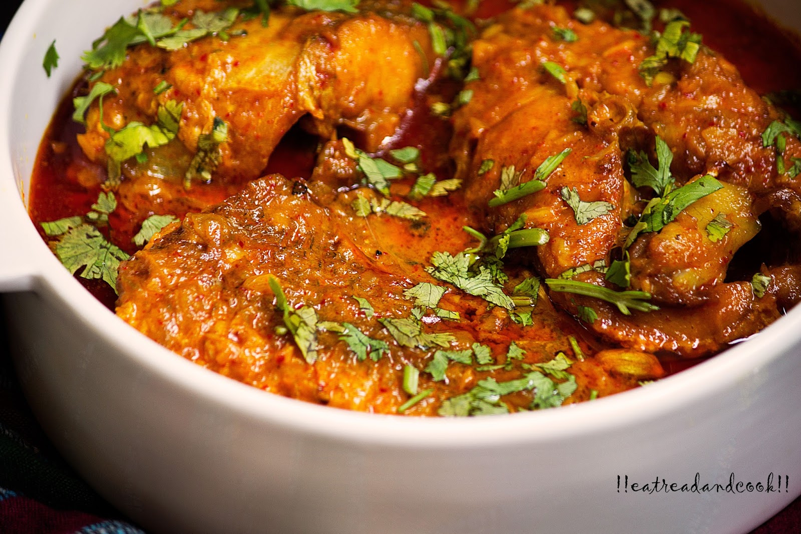 Narkel er Dudh Diye Macher Kalia / Fish Kalia with Coconut Milk