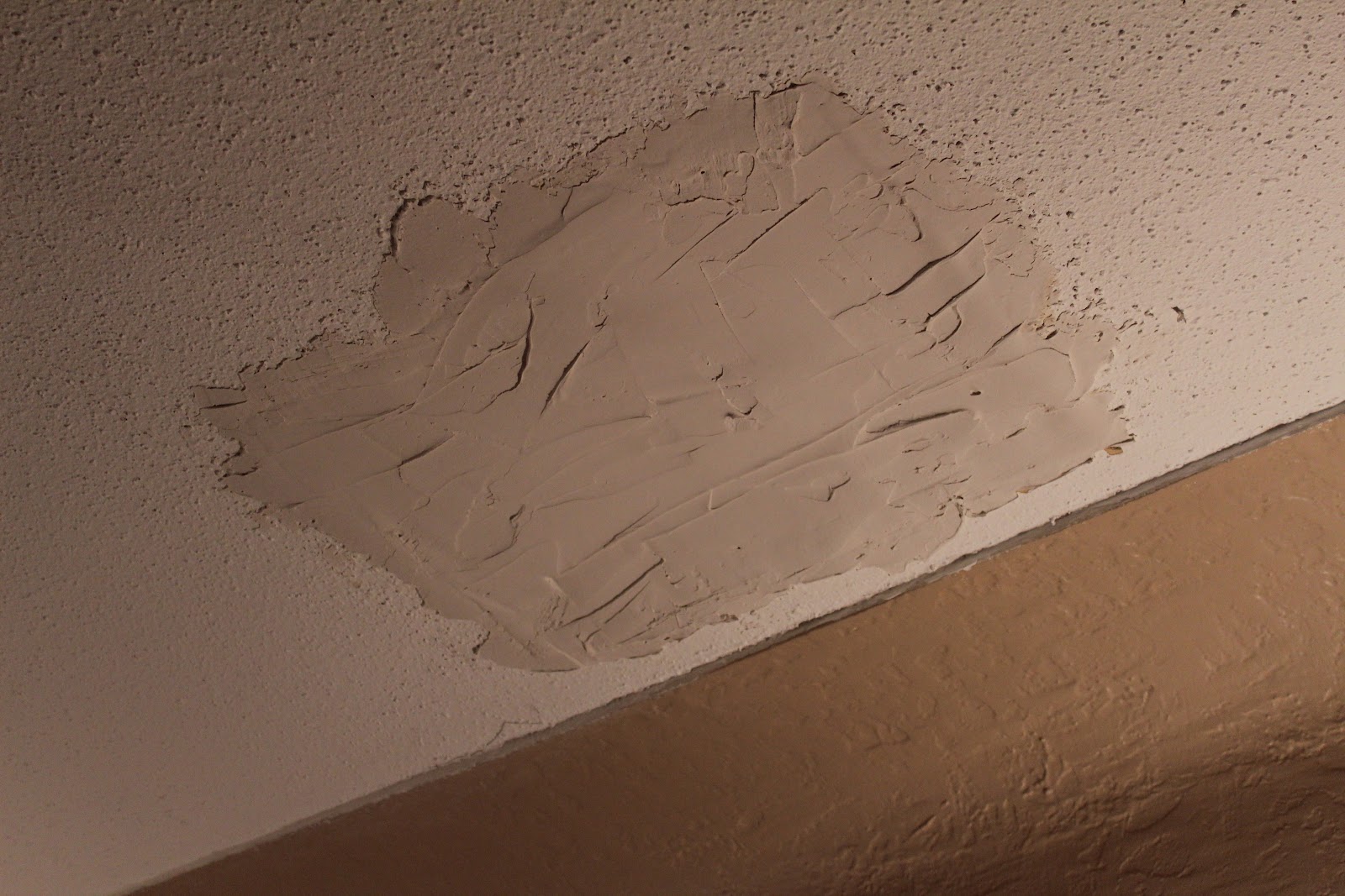 Women on a Mission: Mom Edition: CEILING HOLE DONE!