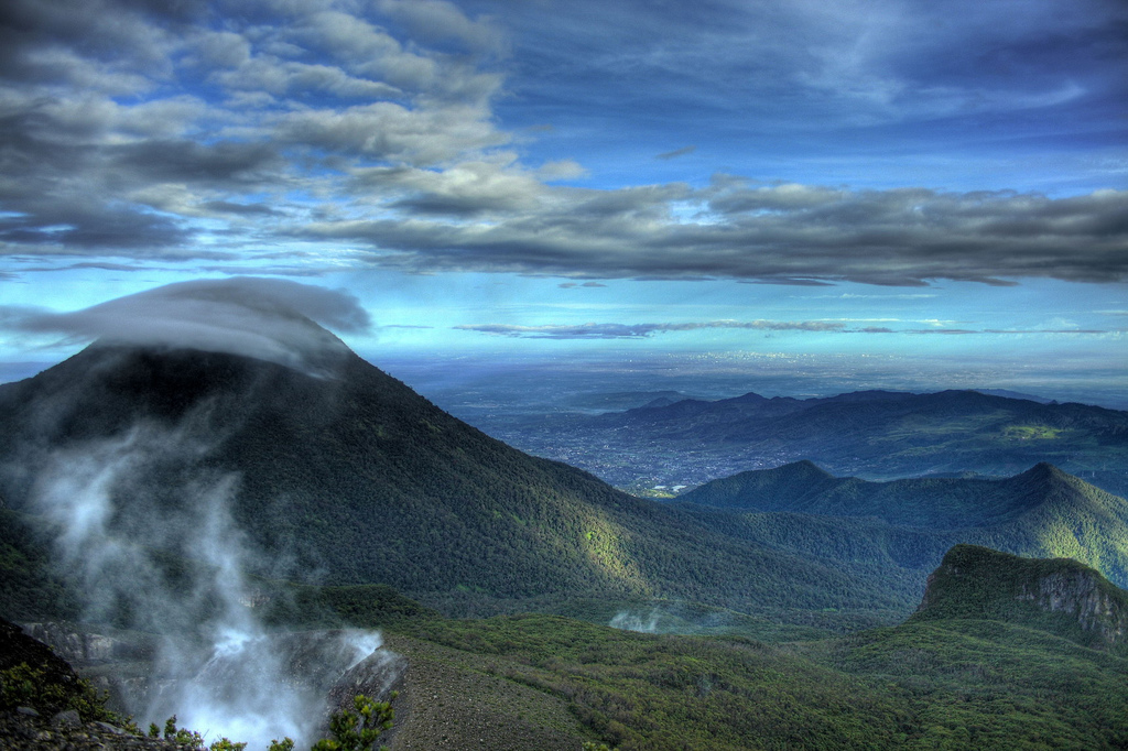 Gunung Gede dan Gunung Pangrango | dari Sabang sampai Merauke