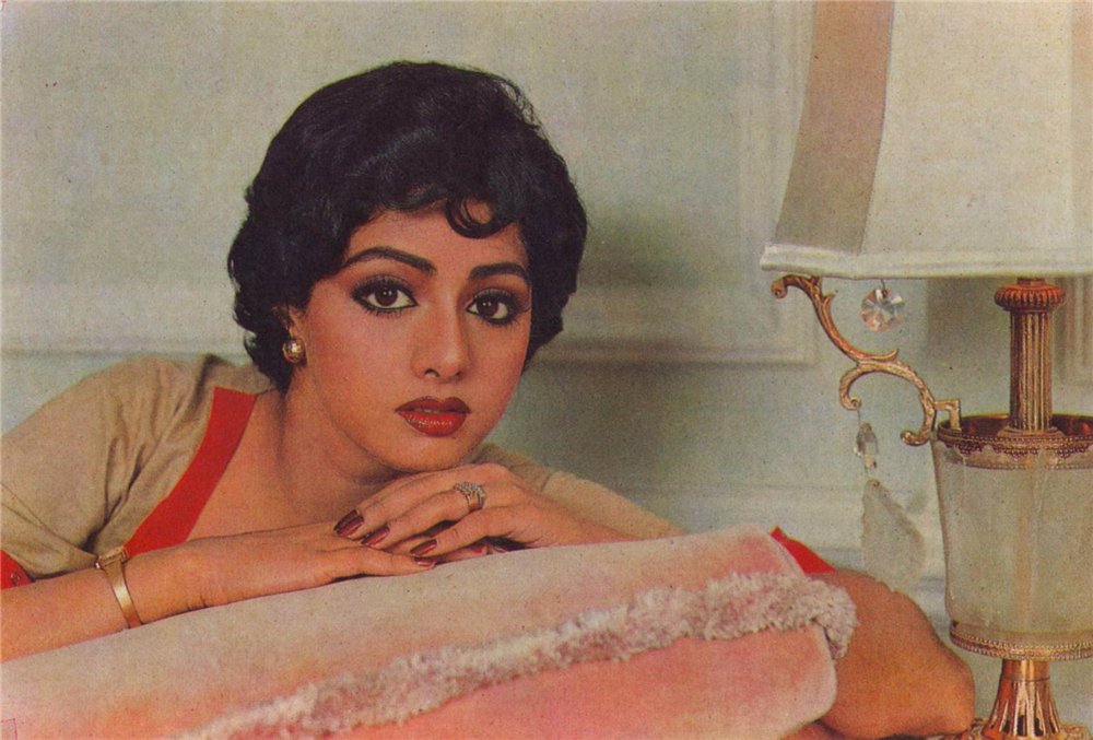 Sridevi: Sridevi in the 1980s in Bollywood: Short wig for Raasta (1986)