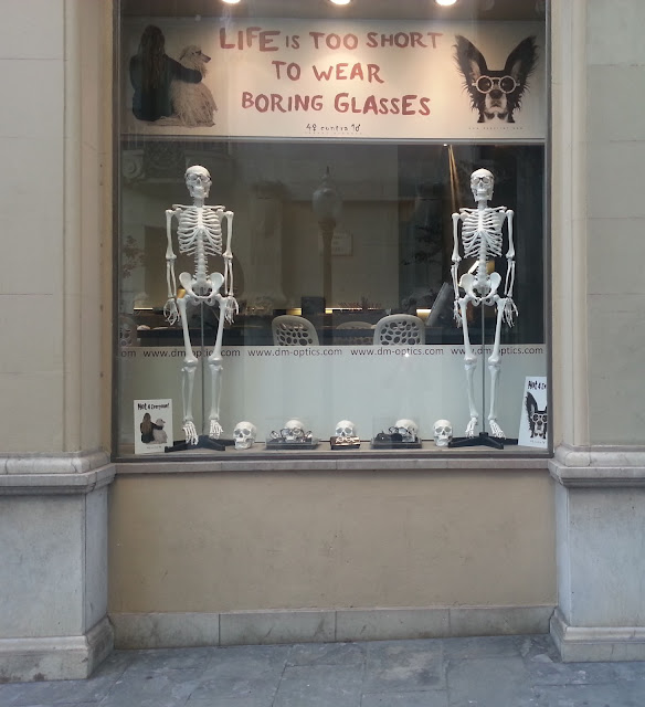 Blog 4 contra 1: ESCAPARATE 4 CONTRA 1 DM OPTICS BARCELONA