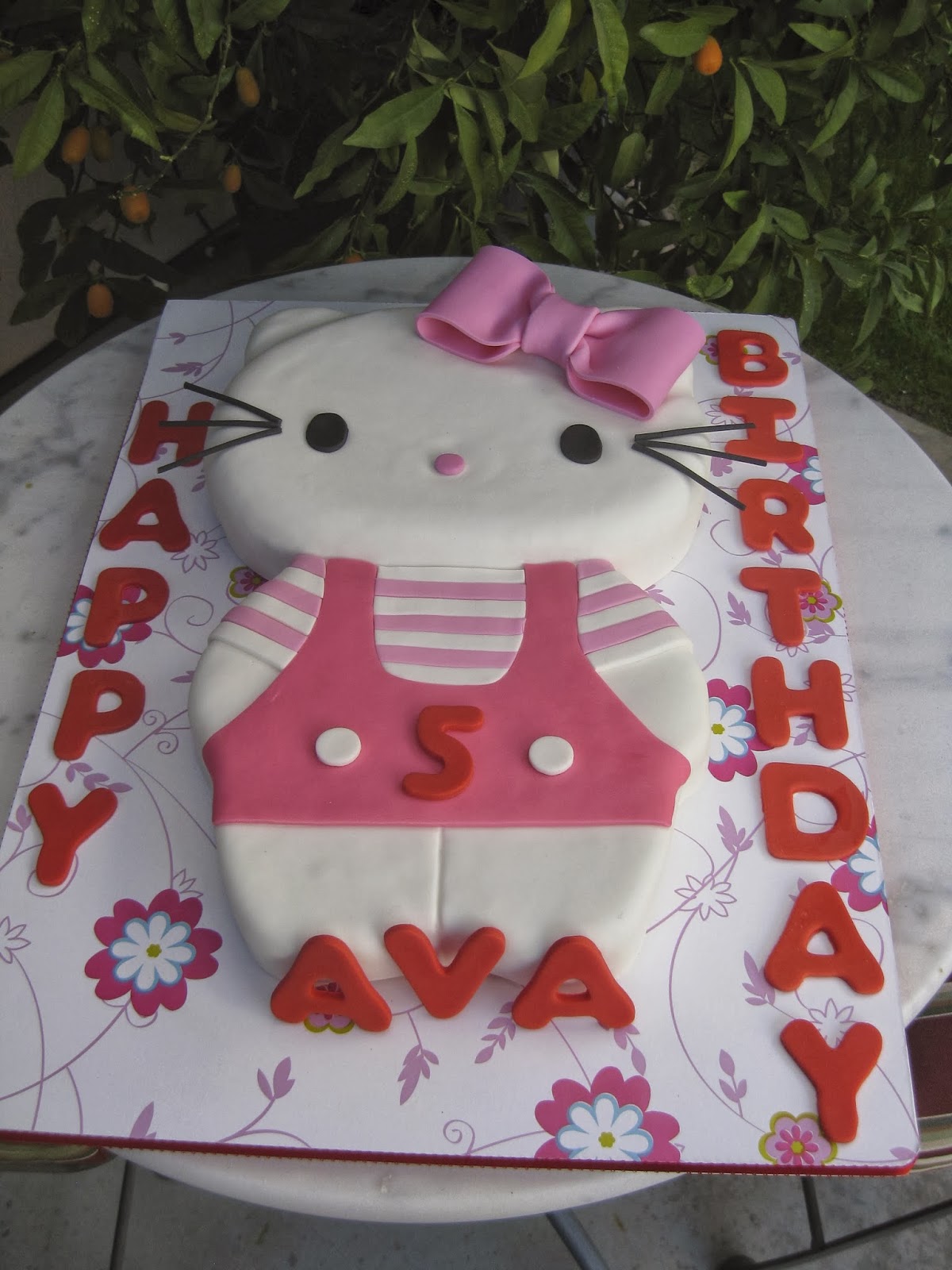 Sugar Chef: AVA'S 5TH BIRTHDAY CAKE