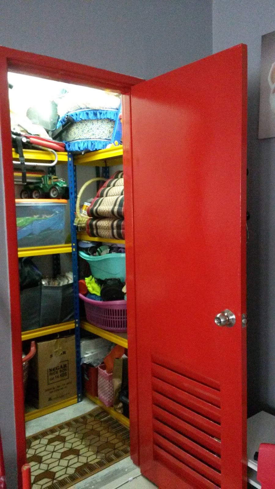 ANAK MAMA MANJA: susun atur stor