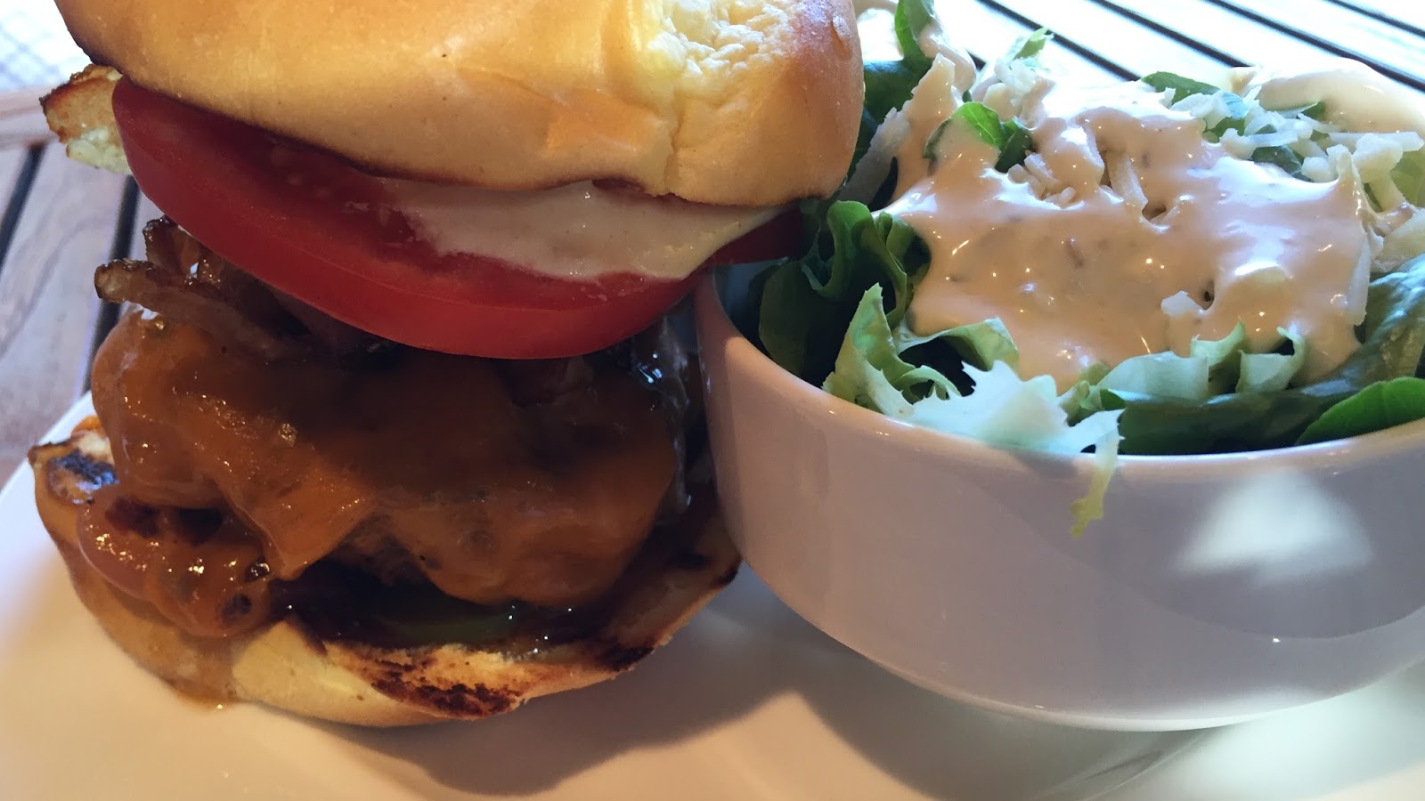 Azuridge Estate Hotel | Burgers & Beers Gazebo Style