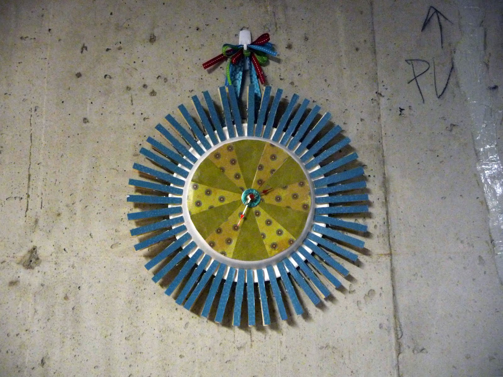 Clothespin Clock {Tutorial} - Shealynn's Faerie Shoppe