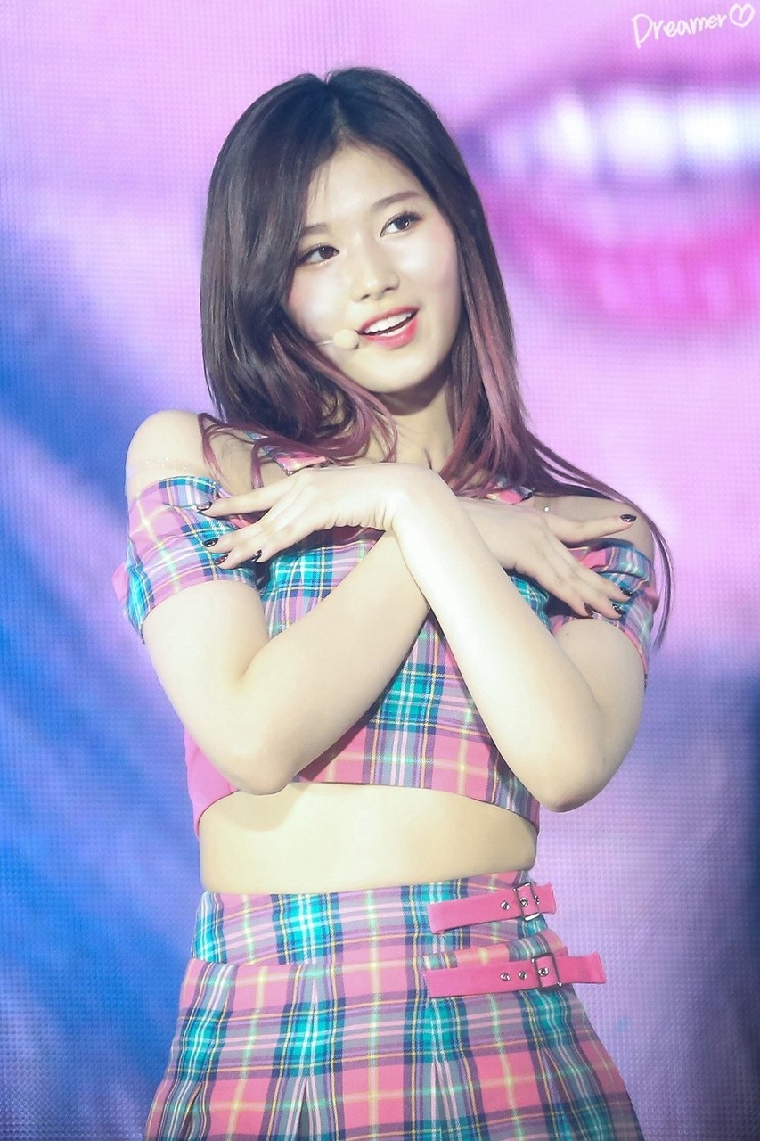 9 Sexiest Moments Of Twice Sana Daily K Pop News