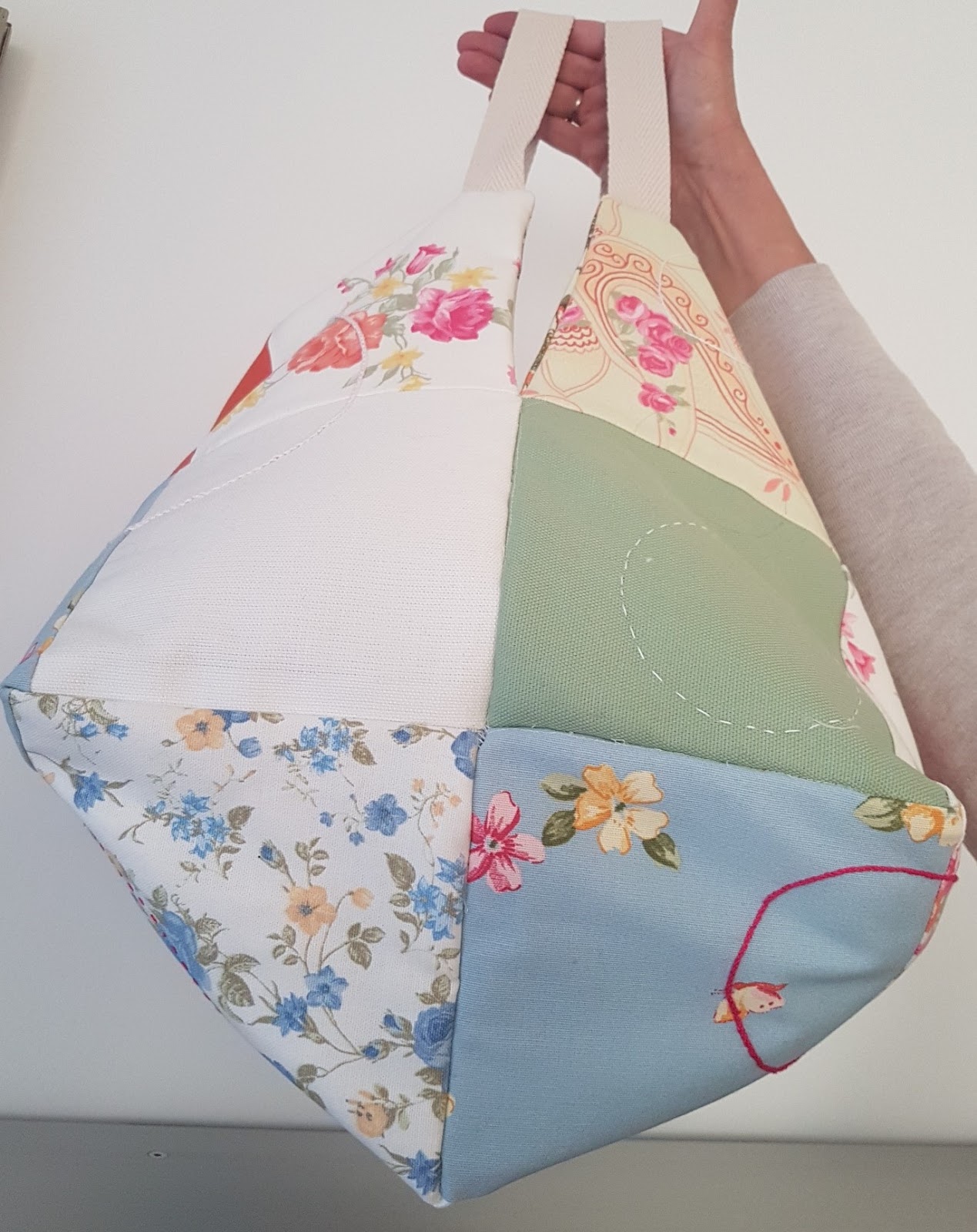 JUBILOCIOS: BOLSA DE LABORES