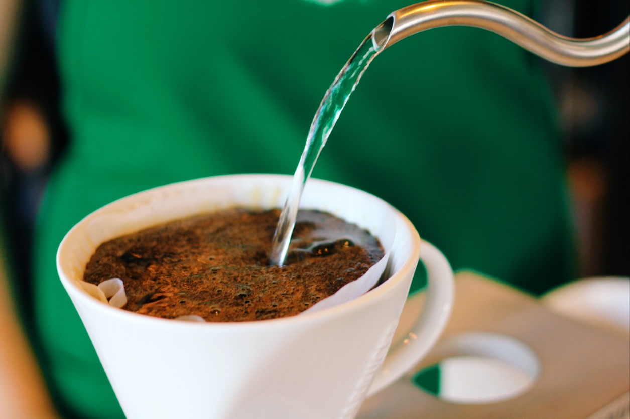 Insta-worthy and Experiential Starbucks Store opens in Davao - Eat Well ...